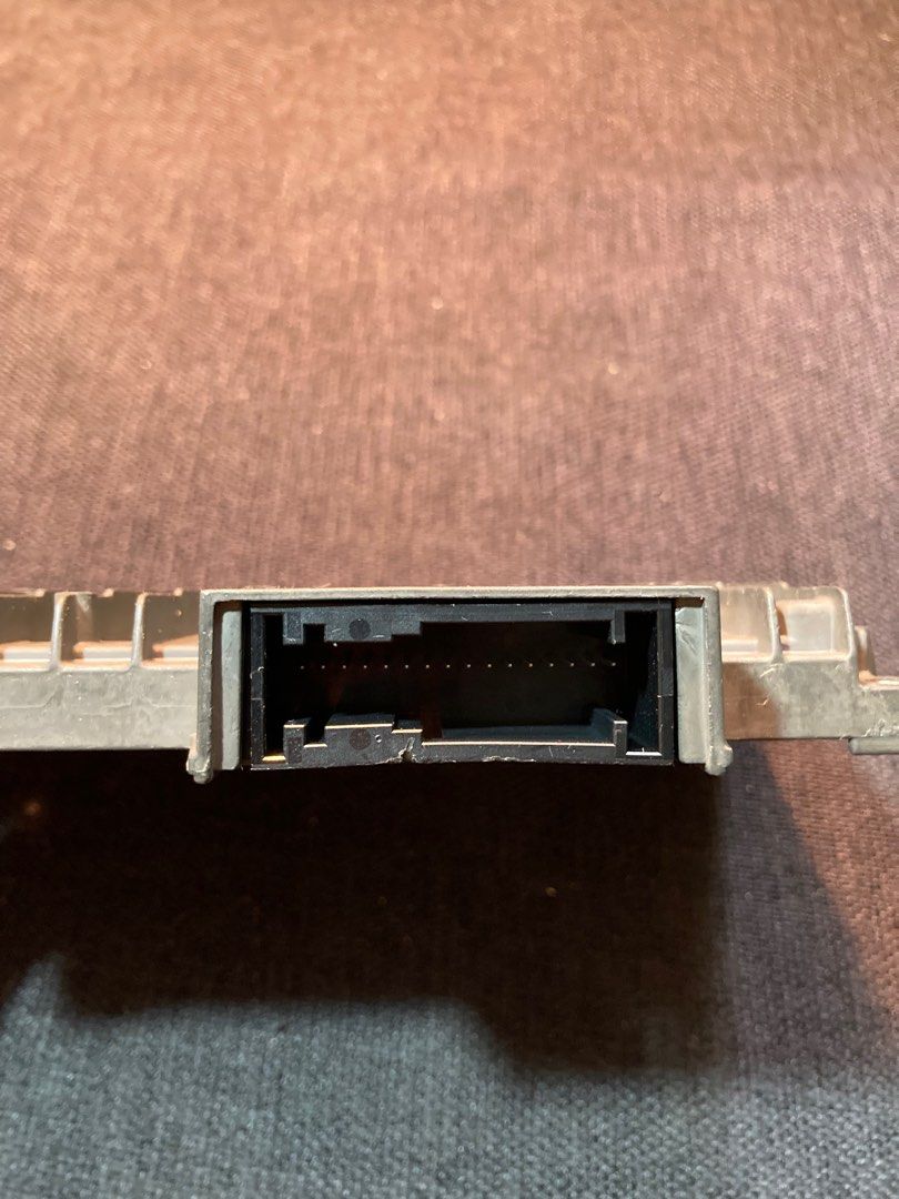 二手Mercedes-Benz 賓士 汽車電腦 A213 900 9033 功能正常, 汽機車零配件在旋轉拍賣