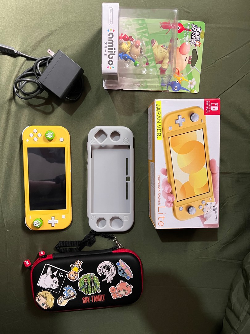 Nintendo Switch Lite, Video Gaming, Video Game Consoles, Nintendo on ...