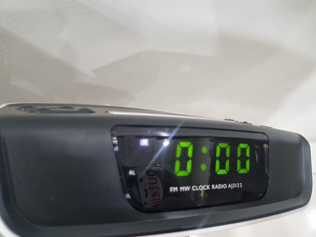 Philips Digital Alarm Clock with Radio, Furniture & Home Living, Home ...