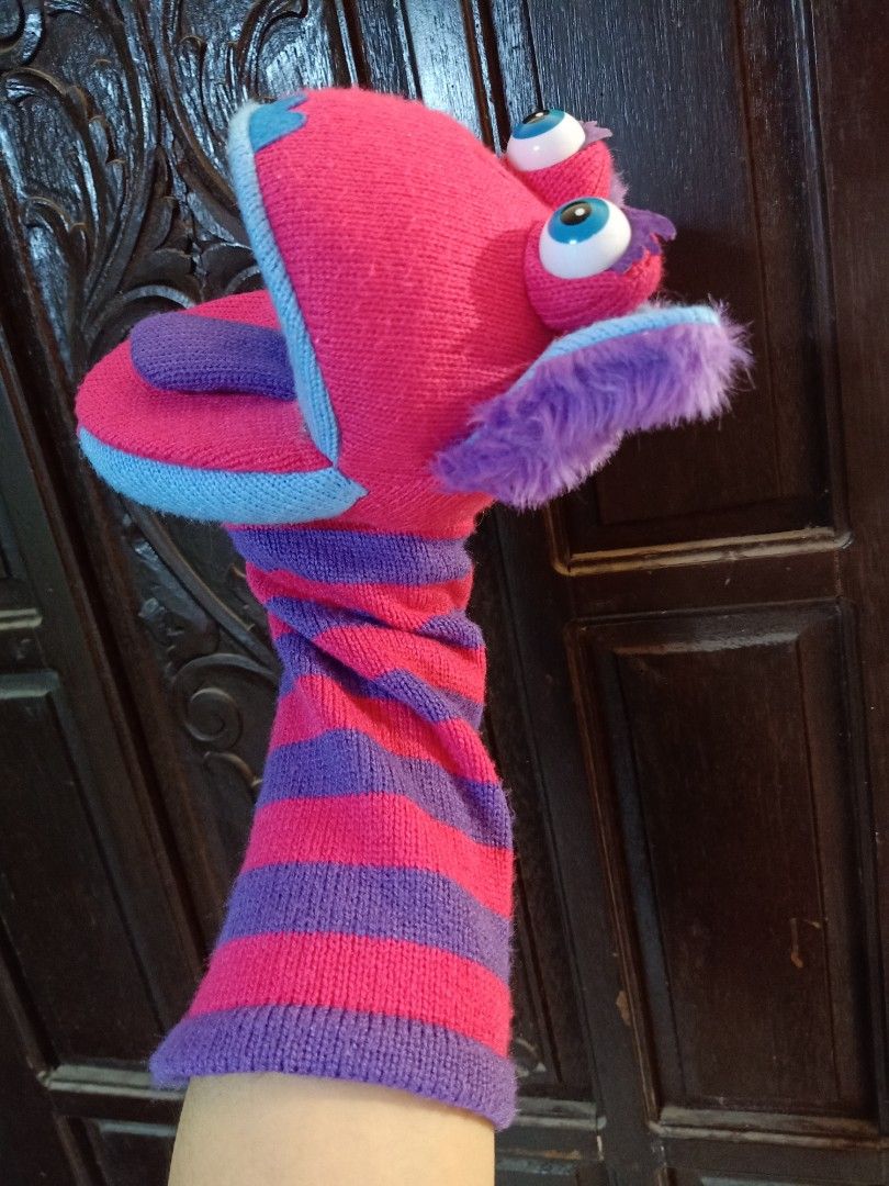 PLAYFUL WORM SOCK HAND PUPPET, Hobbies & Toys, Toys & Games on Carousell