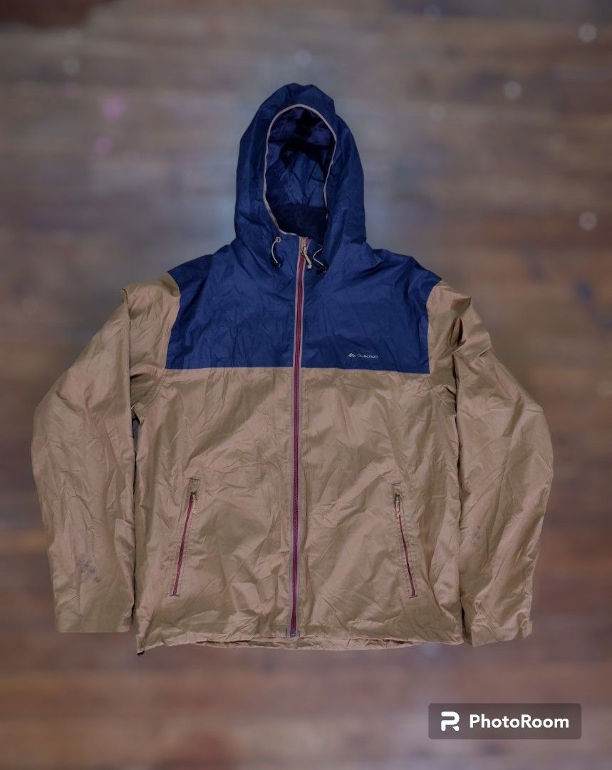 QUECHUA Rain Jacket, Women's Fashion, Coats, Jackets and Outerwear on ...