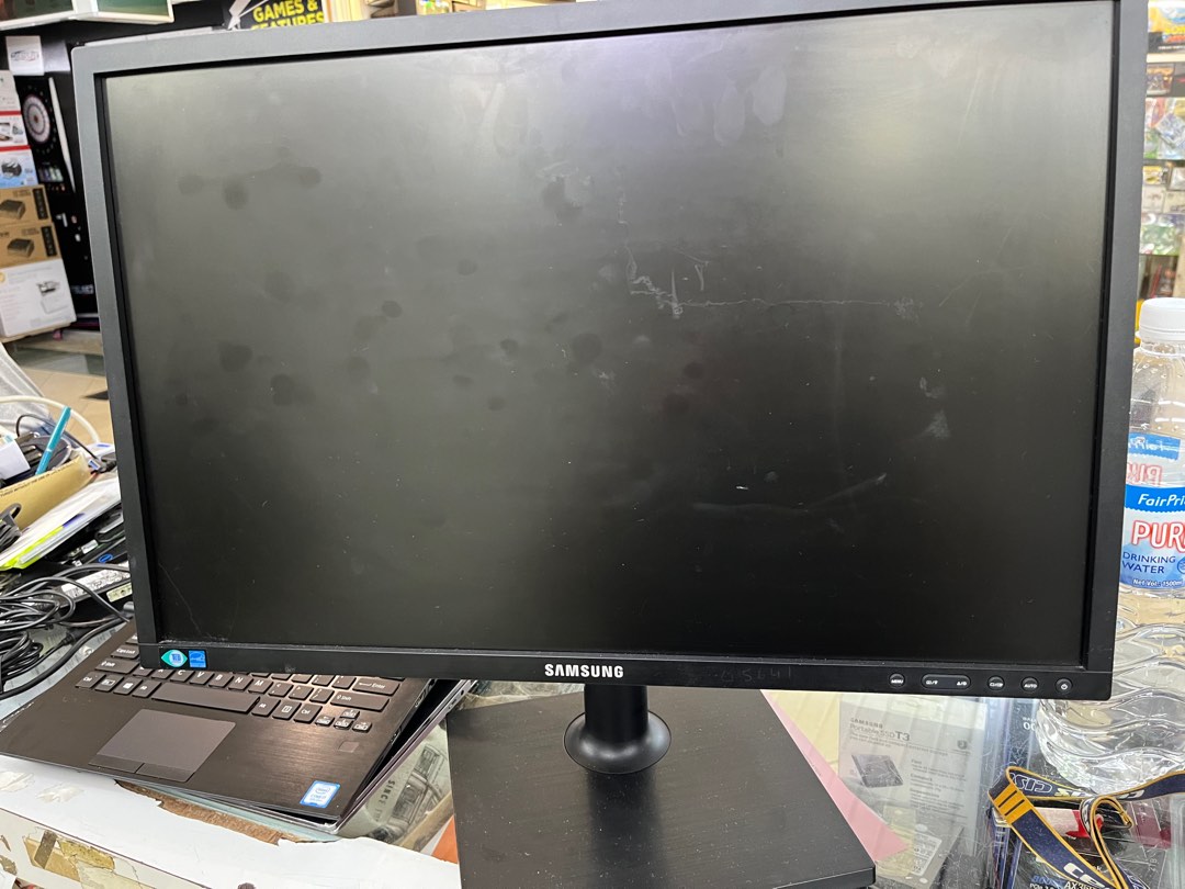 Samsung 22" monitor clearance, Computers & Tech, Parts & Accessories ...