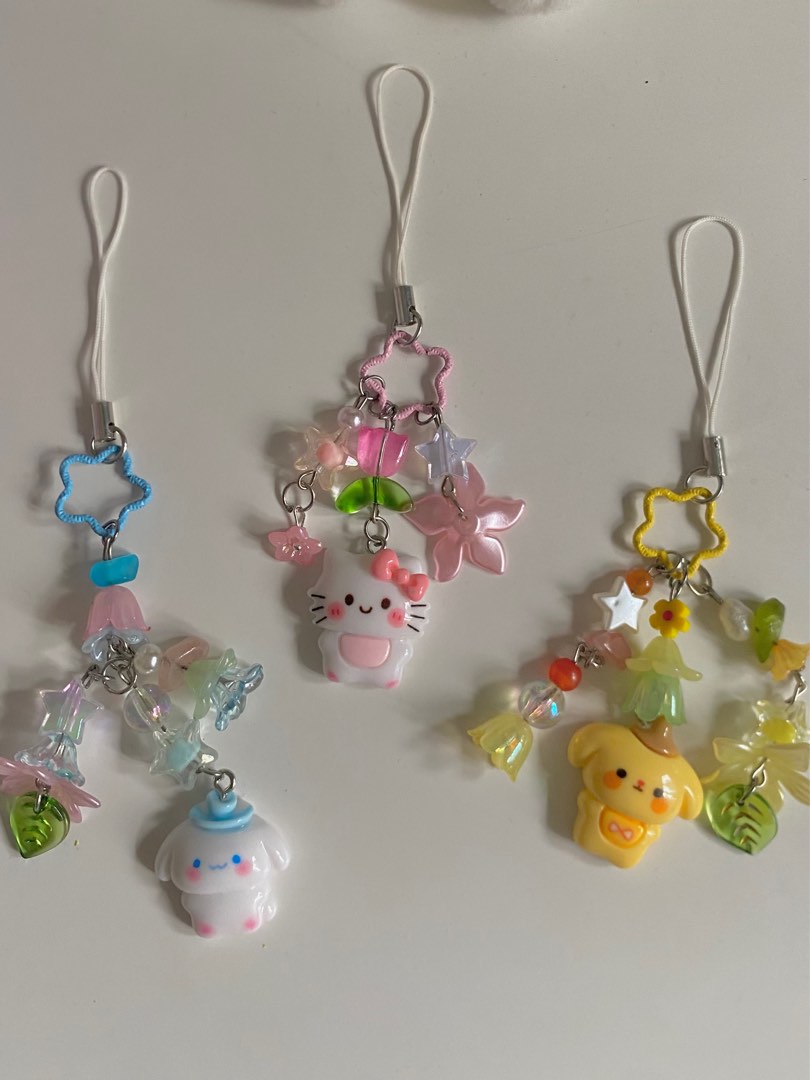 sanrio phone charm cinnamoroll hello kitty pompompurin, Hobbies & Toys ...