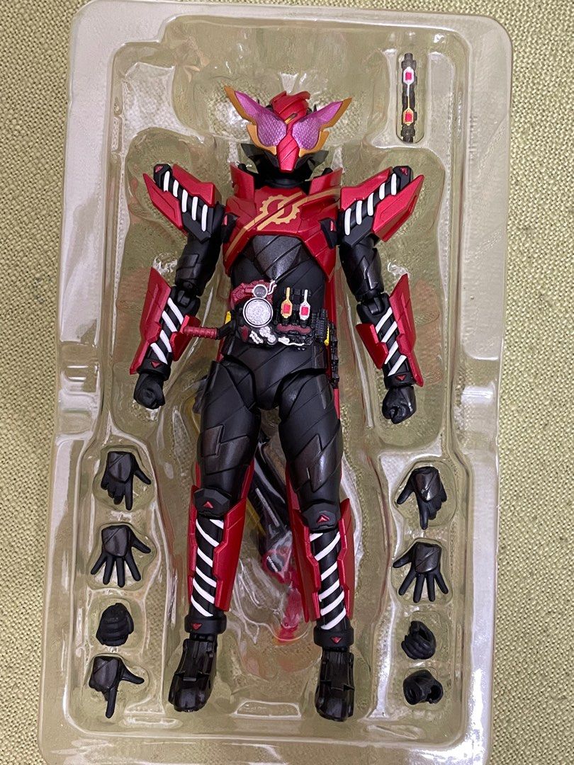 Shf build kamen rider evol rabbit set, 興趣及遊戲, 玩具 & 遊戲類 - Carousell