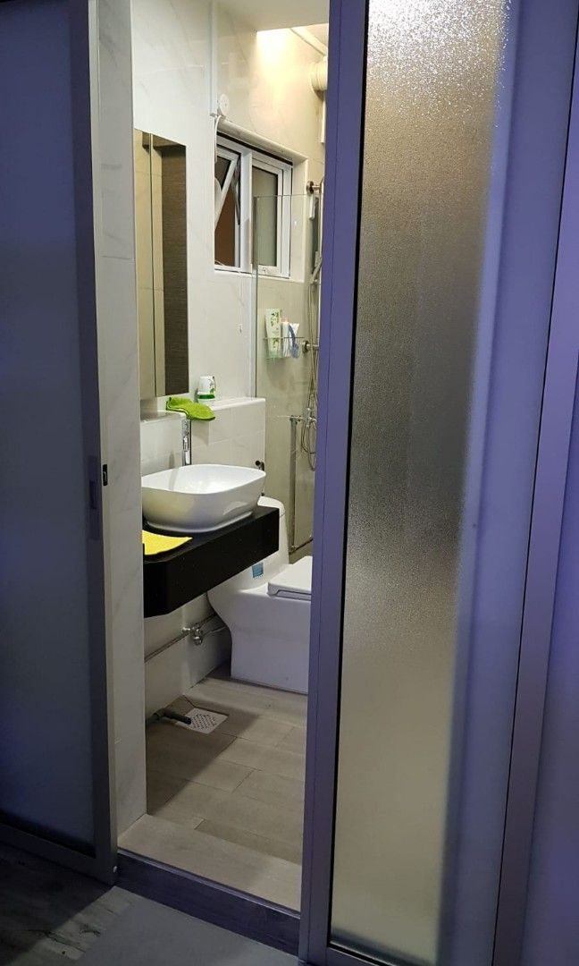 HDB /BTO /HDB RESALE ALUMINIUM Sliding Door, Furniture & Home Living ...