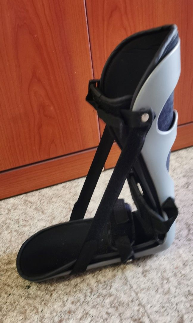 Splint for leg/ankle/foot, brace and support, Health & Nutrition ...