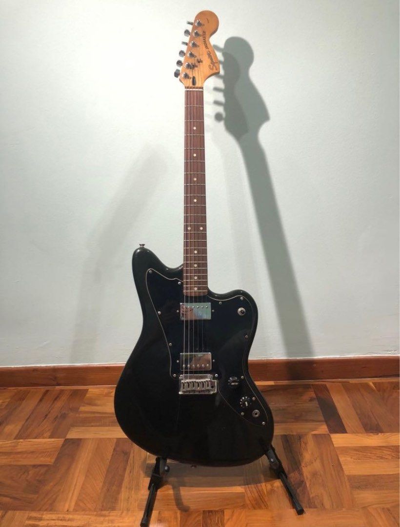 Squier 20th Anniversary Jagmaster (Jaguar+Jazzmaster), Hobbies & Toys ...