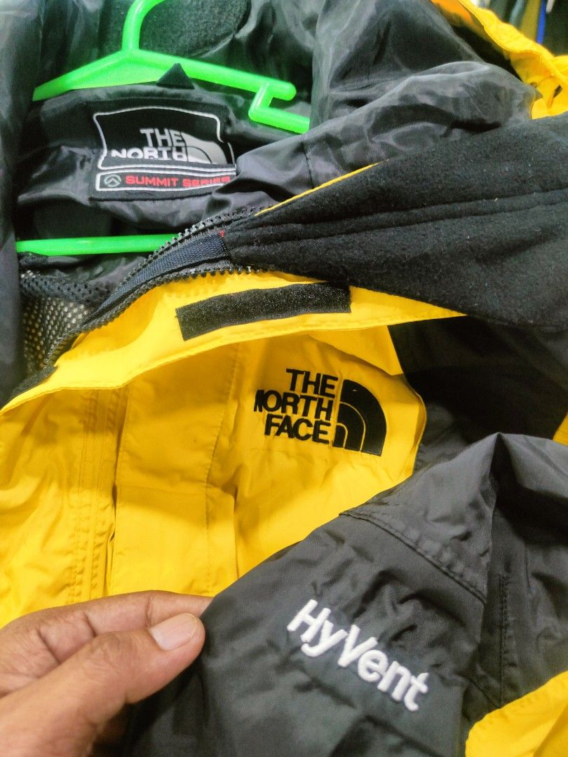 TNF Hyvent Summit Series, Men's Fashion, Coats, Jackets and Outerwear ...