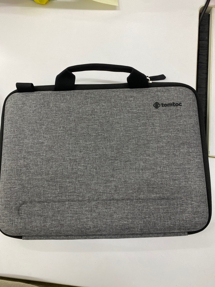 Tomtoc Laptop bag, Computers & Tech, Parts & Accessories, Laptop Bags ...