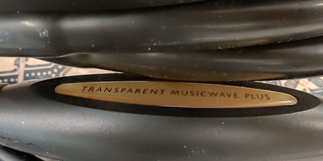 Transparent music wave plus 2.5m speaker cables, Audio, Soundbars ...