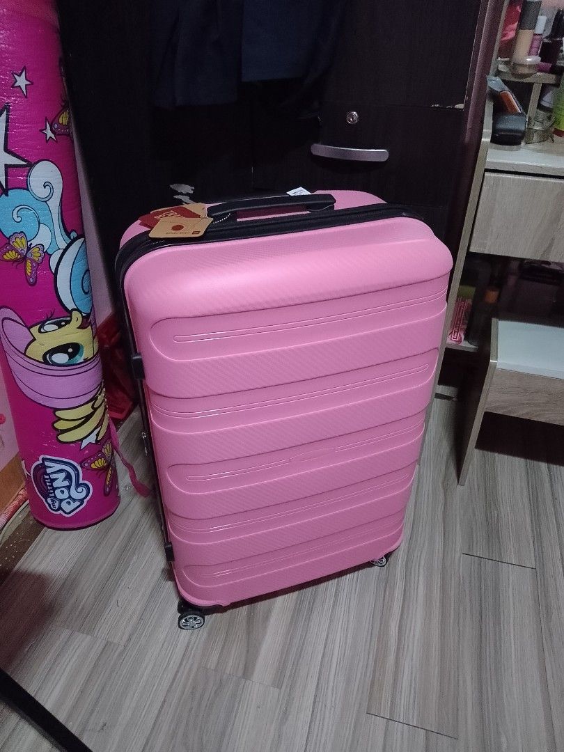 Travel Basic Luggage, Hobbies & Toys, Travel, Luggage on Carousell