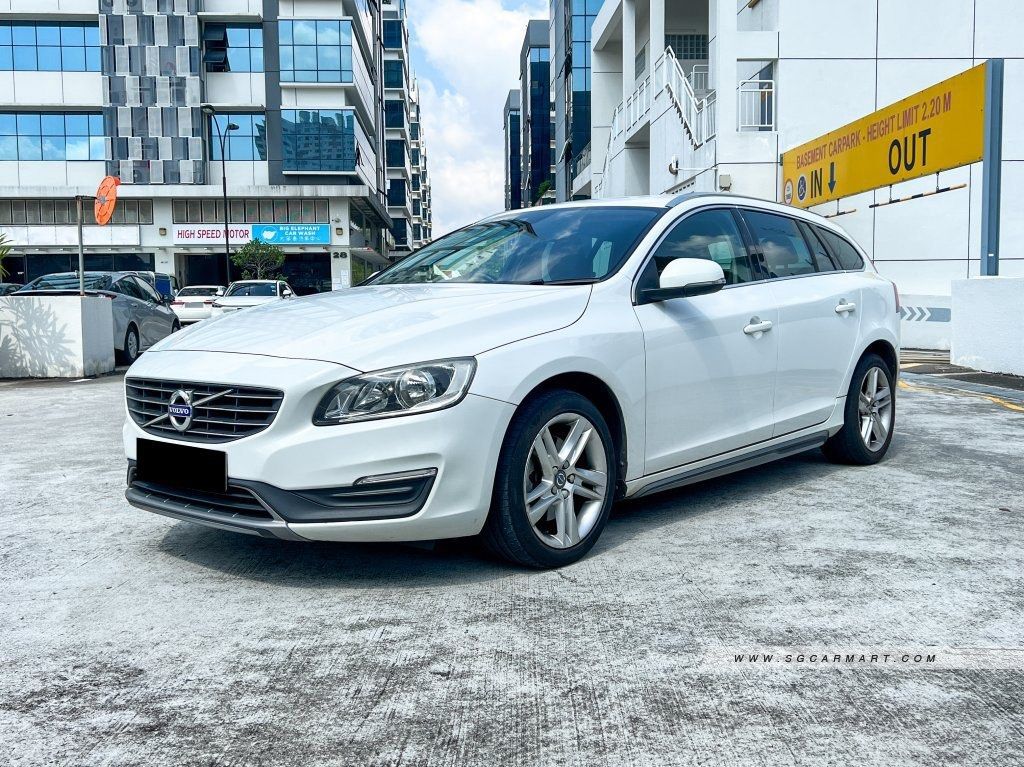 Volvo V60 T2 (A), Cars, Used Cars on Carousell