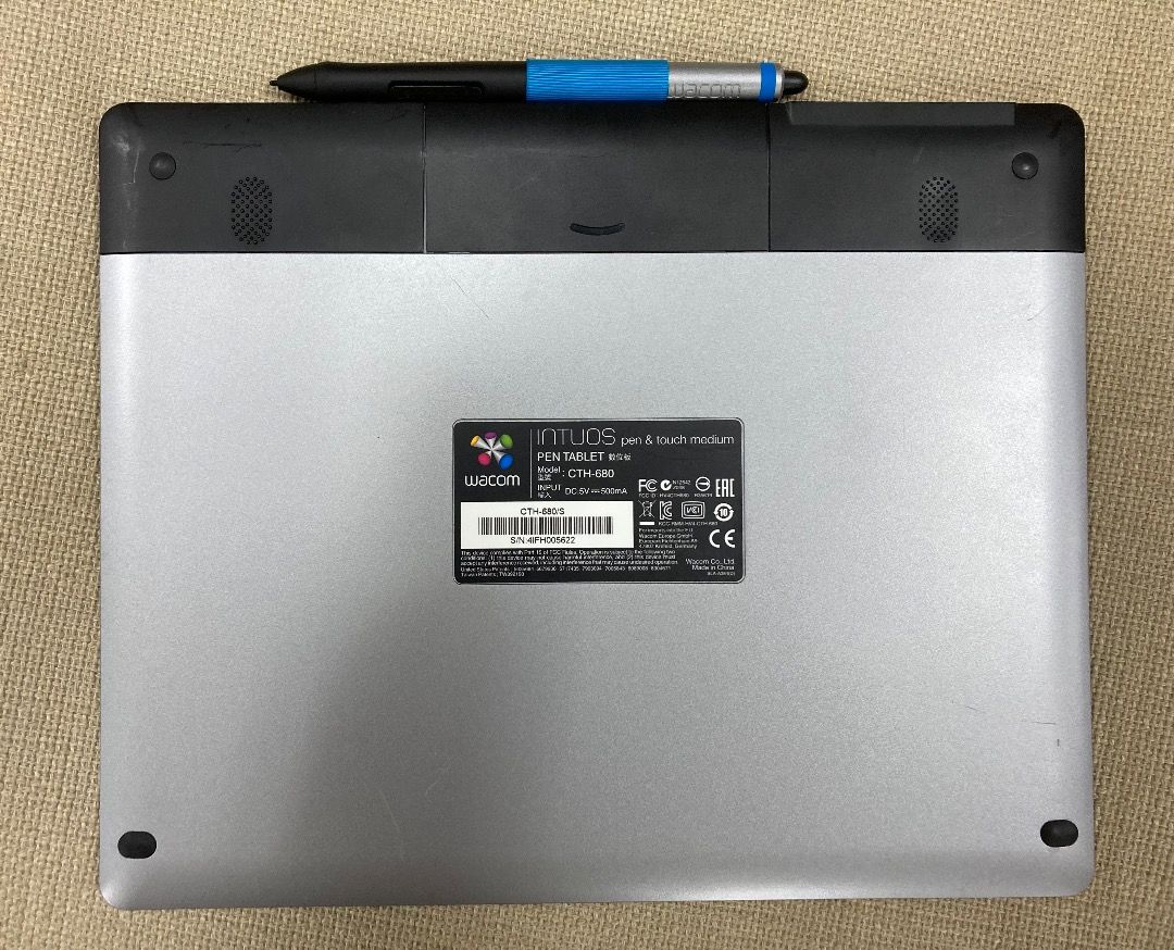 Wacom Tablet CTH-680 with wireless module and additional nibs ...