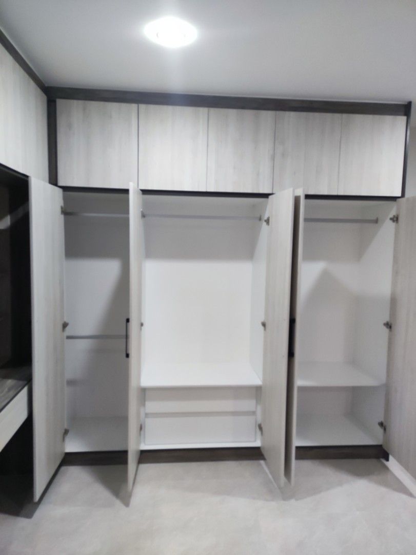 Wardrobe Custom Melamine Selangor, Furniture & Home Living, Furniture ...