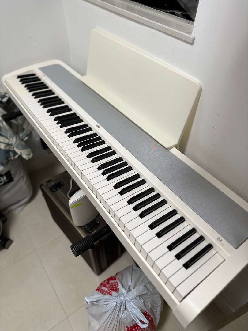 數碼鋼琴 korg B2 (white), 興趣及遊戲, 音樂、樂器 & 配件, 樂器 - Carousell