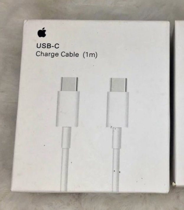 Apple charging cord Slightly Used Type C to Type C ( 1 Meter ), Mobile ...