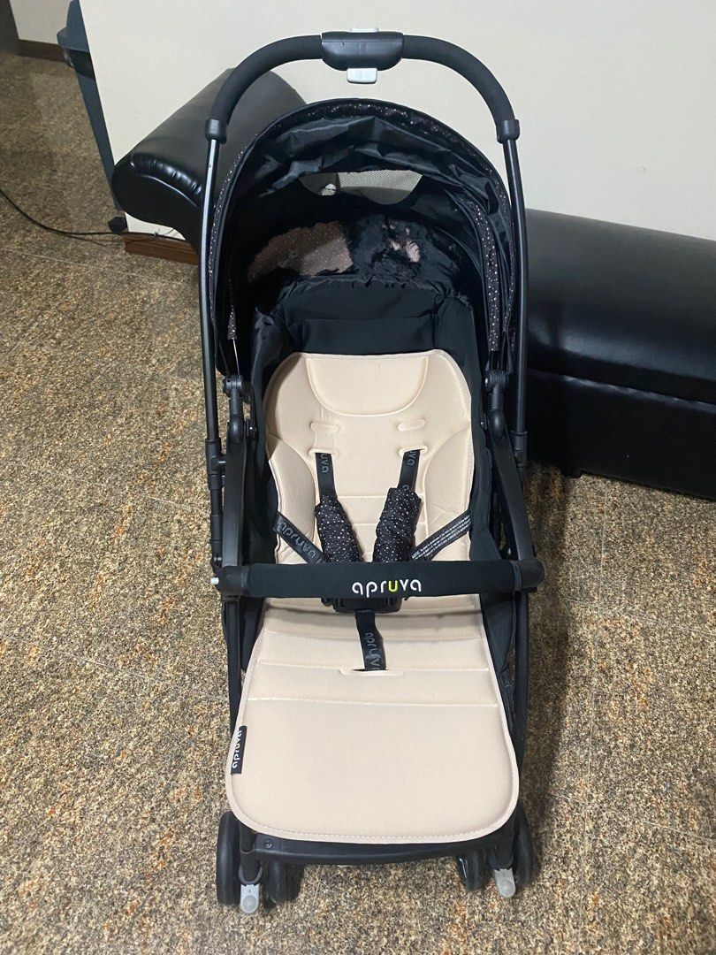 APRUVA lightweight Stroller on Carousell