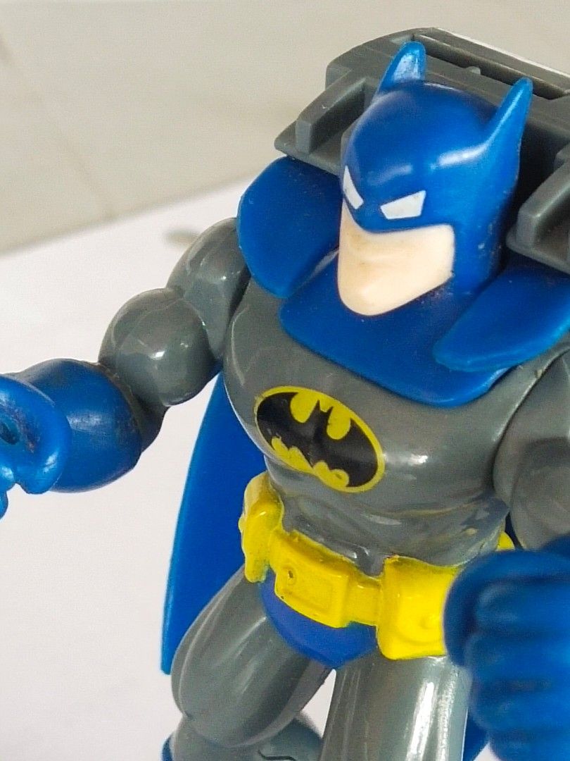 BATMAN small toy figure/3 inches high/with Backpack/DC/Jollibee/yr.2014 ...