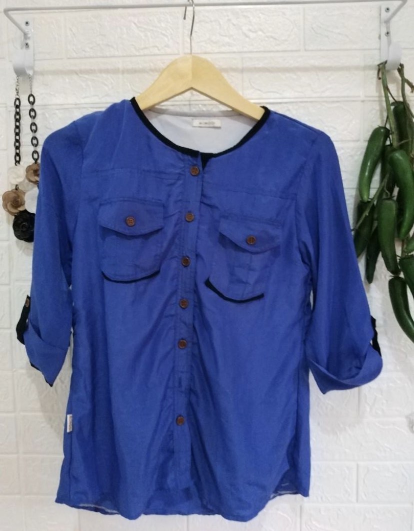 Blouse Biru Fesyen Wanita Pakaian Wanita Atasan Di Carousell