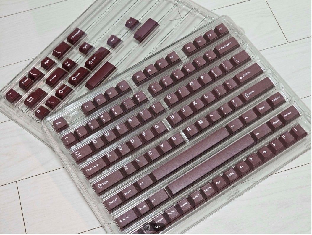 BNIB Linworks Burgundy ABS Keycaps (GMK Perestroika colourway ...
