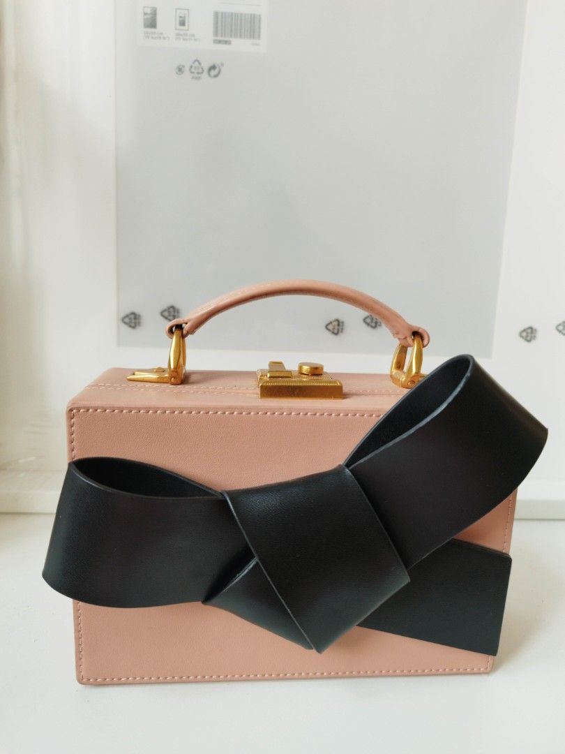 Charles and Keith box type bag on Carousell