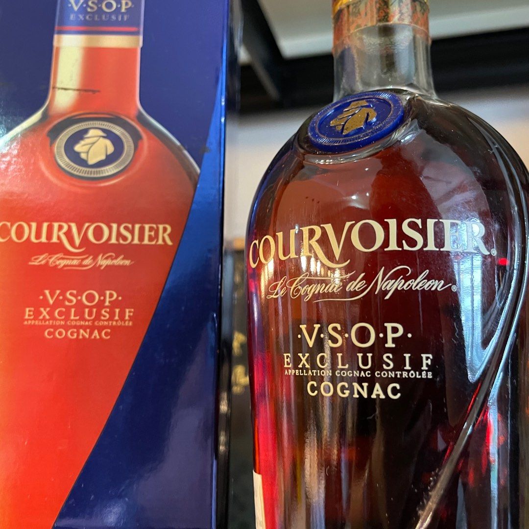 Courvoisier VSOP EXCLUSIF Cognac w box 700ml, Food & Drinks, Beverages on Carousell