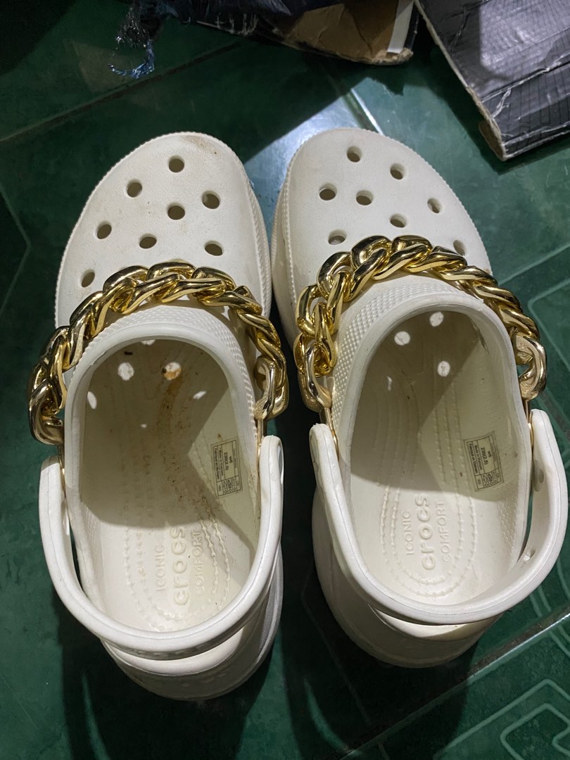Crocs platform with chain, Women's Fashion, Footwear, Sandals on Carousell