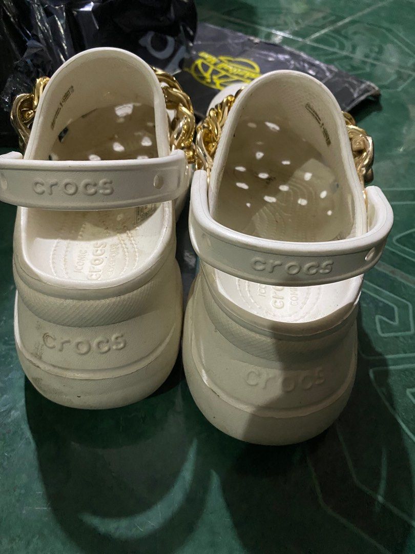 Crocs platform with chain, Women's Fashion, Footwear, Sandals on Carousell