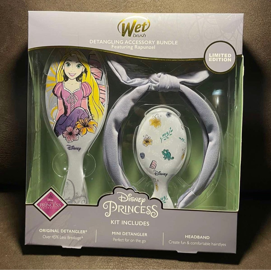 Disney Princess Collection Wet Brush Set featuring Rapunzel on Carousell