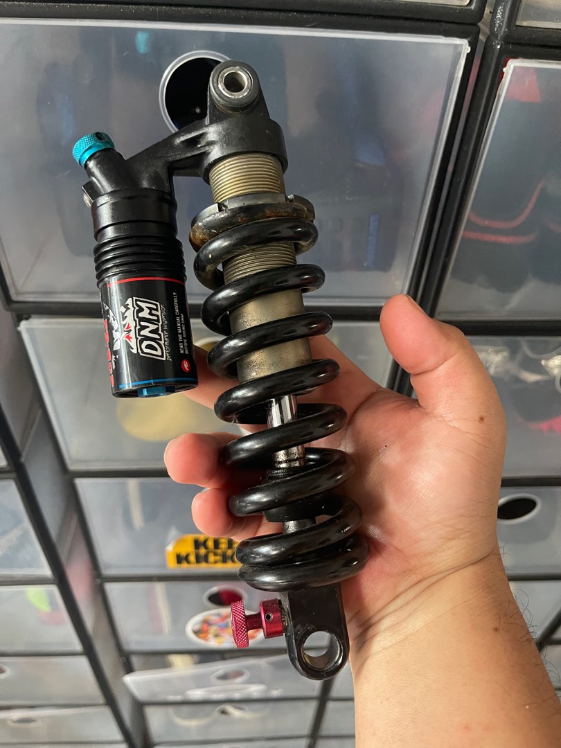DNM rear shock, Sports Equipment, Bicycles & Parts, Bicycles on Carousell