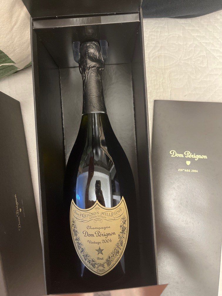 Dom Perignon Vintage 2004 - Brut gift box, 嘢食 & 嘢飲, 酒精飲料 - Carousell