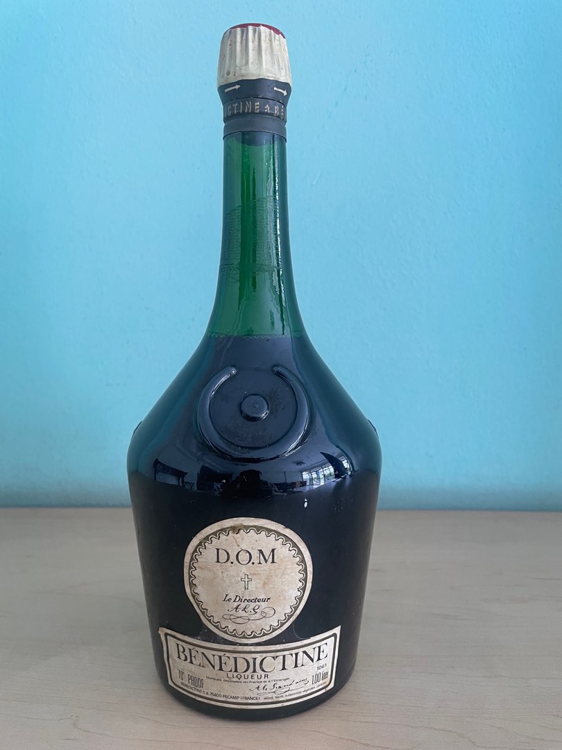 Dom wine, Food & Drinks, Alcoholic Beverages on Carousell