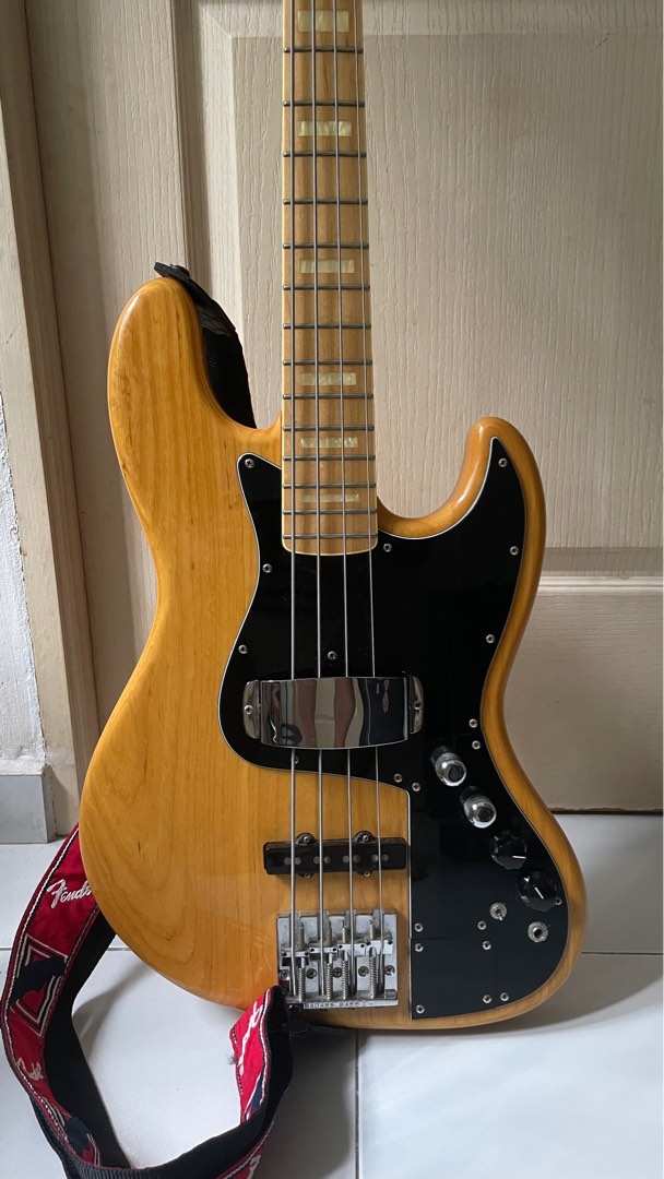 Fender Marcus miller jazz bass - made in Japan, Hobbies & Toys, Music ...