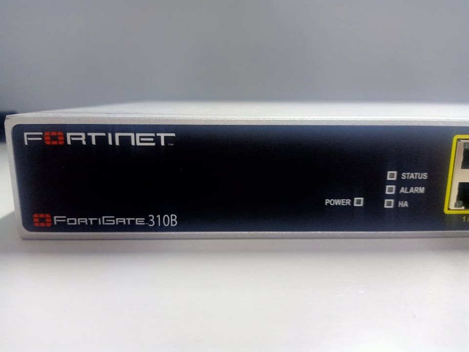 Fortinet Fortigate 310B with User manual printed 62 pages on Carousell