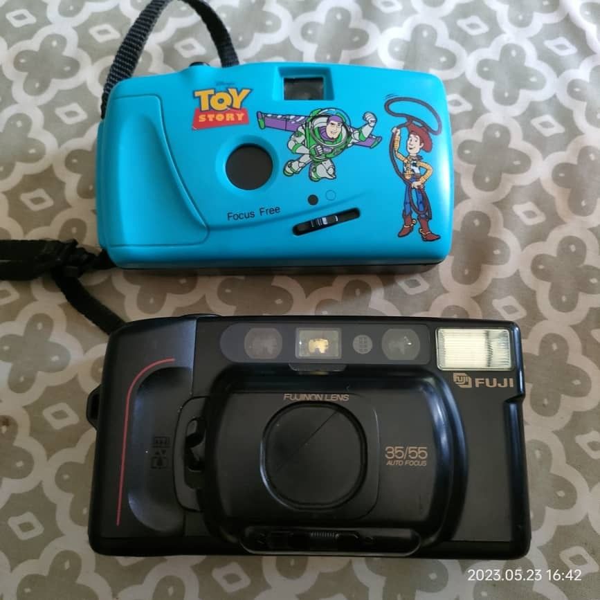 Fuji dan toy story, Photography, Cameras on Carousell