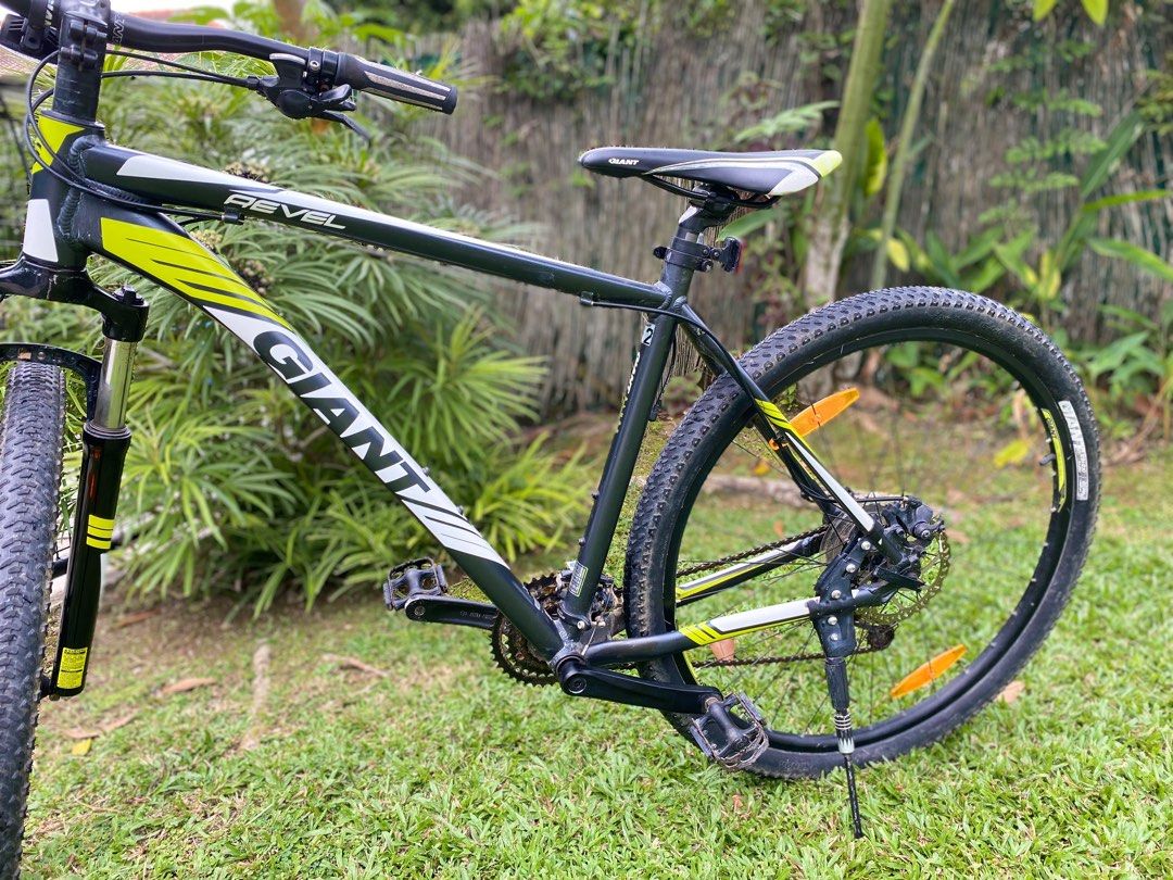 Giant Revel MTB 29er XL, Sports Equipment, Bicycles & Parts, Bicycles ...