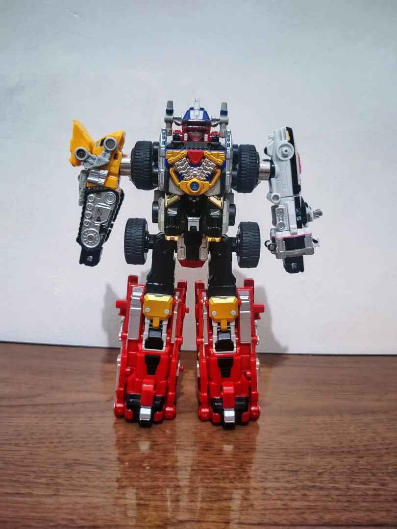 Gougou Sentai Boukenger DX Gougou Gattai DaiBouken, Hobbies & Toys ...