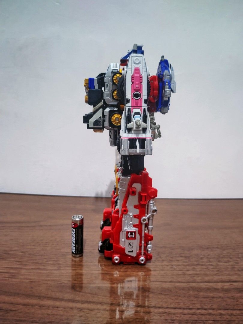 Gougou Sentai Boukenger DX Gougou Gattai DaiBouken, Hobbies & Toys ...