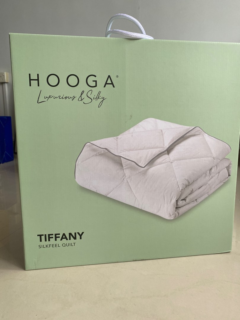 Hooga Single Quilt, Furniture & Home Living, Bedding & Towels on Carousell