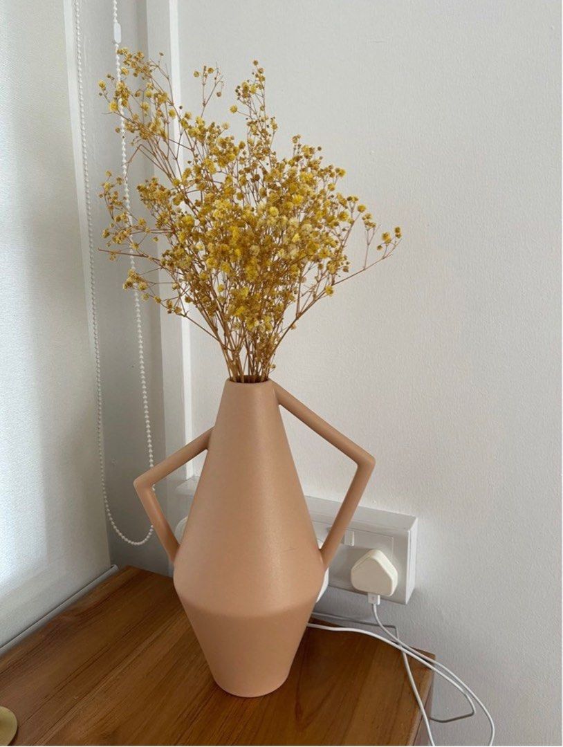 Hooga Zoie Vase, Furniture & Home Living, Home Decor, Vases ...