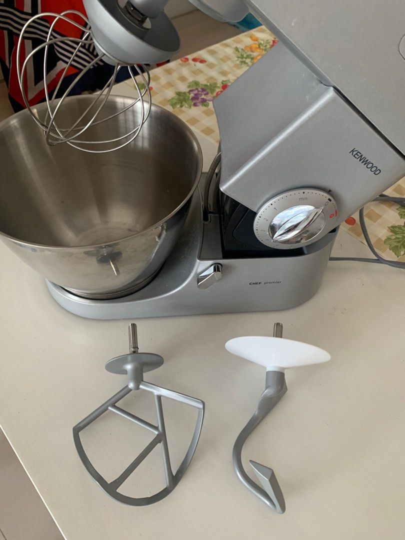 Kenwood stand mixer chef premier, TV & Home Appliances, Kitchen ...