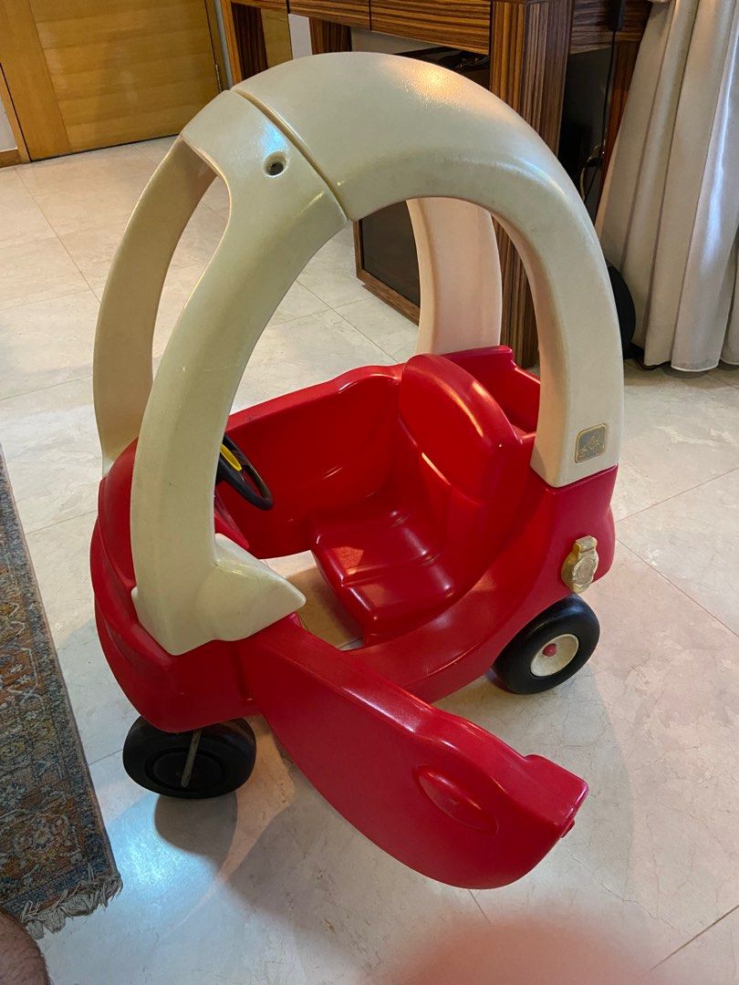 Kids step 2 walking car, Hobbies & Toys, Toys & Games on Carousell