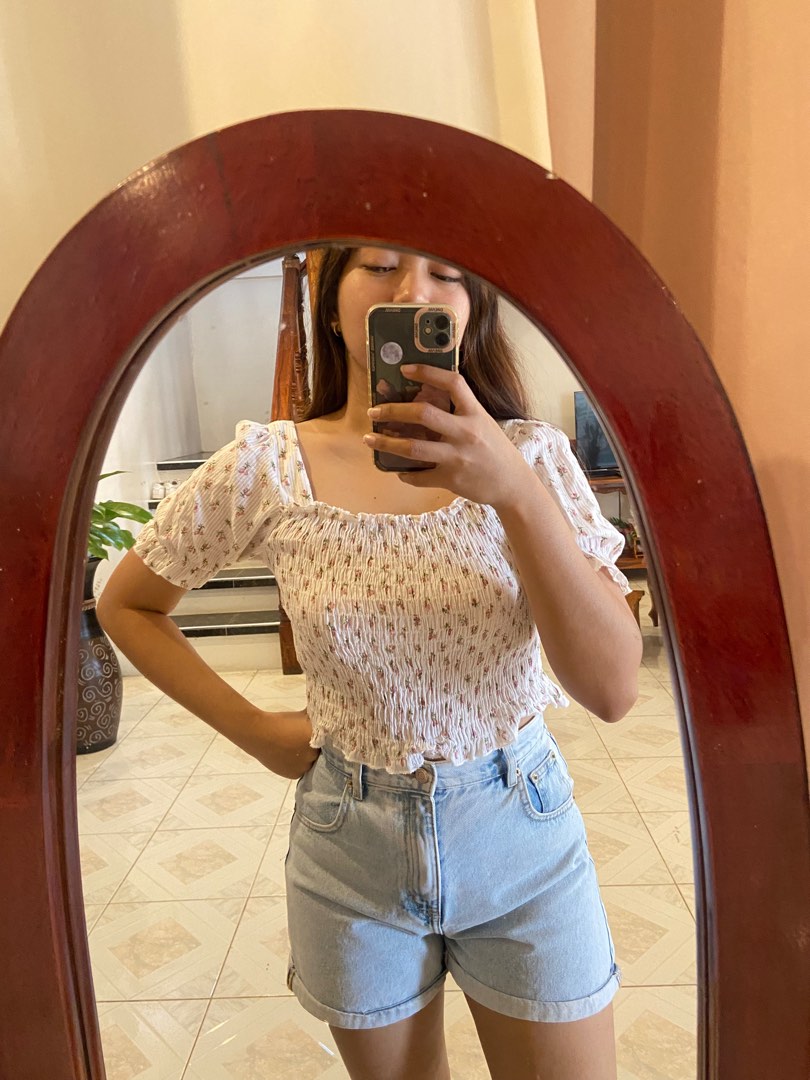 Korean Crop Top, Women's Fashion, Tops, Blouses on Carousell