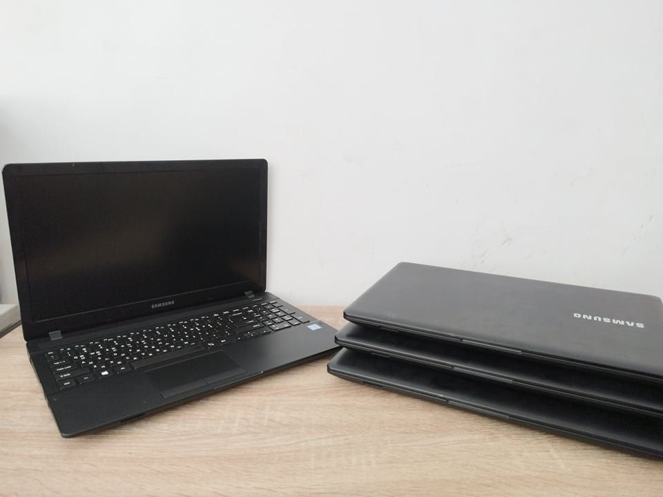LAPTOP SAMSUNG 371B CORE-I5 6TH GENERATION, Computers & Tech, Laptops & Notebooks on Carousell