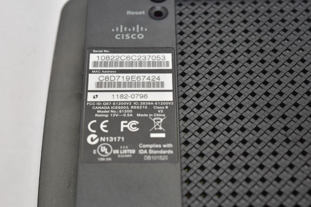 Linksys E1200 N300 Wi-Fi Router, Computers & Tech, Parts & Accessories ...