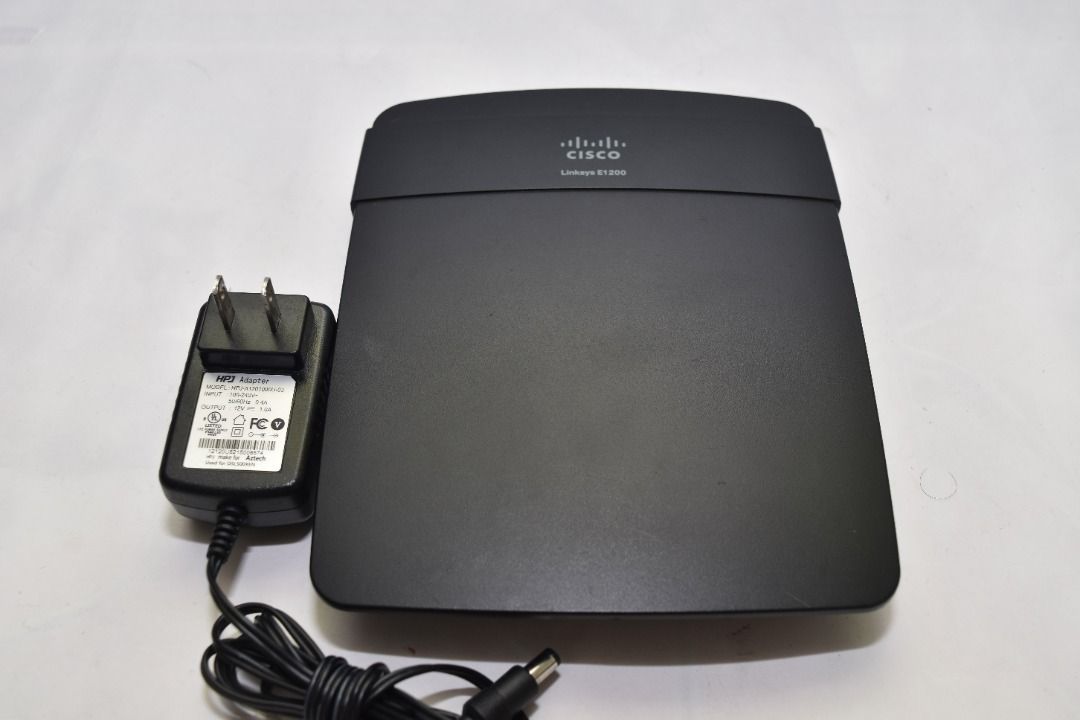Linksys E1200 N300 Wi-Fi Router, Computers & Tech, Parts & Accessories ...