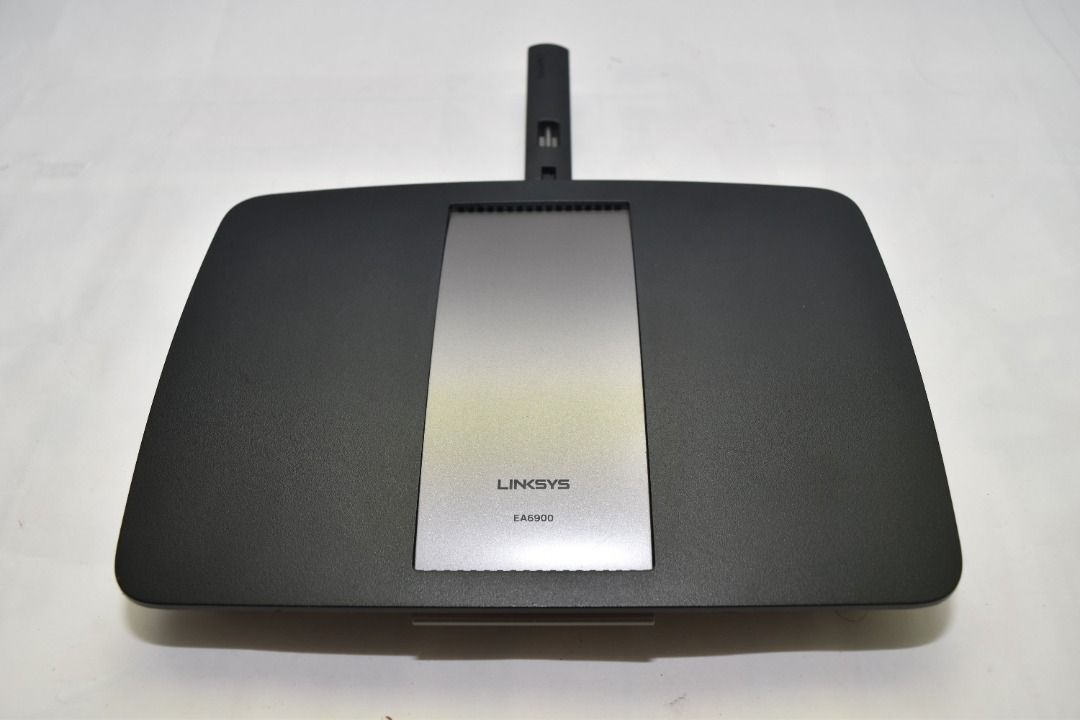 Linksys EA6900 AC1900 Smart Wi-Fi Dual-Band Router, Computers & Tech ...
