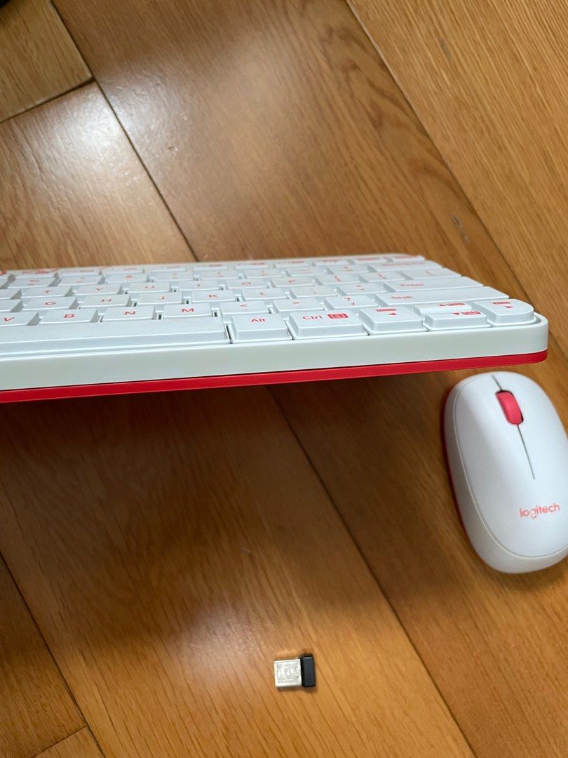 Logitech White Wireless Keyboard And Mouse Computers Tech Parts