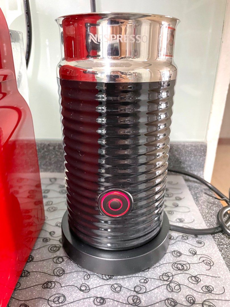 Nespresso Coffee Machine + Milk Frother Aeroccino3 (Model Inissia), TV & Home Appliances ...