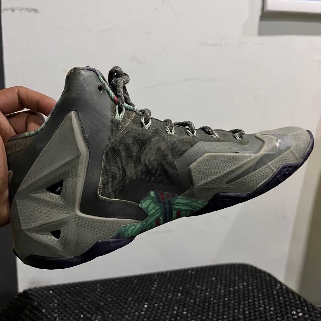 Nike Flywire Lebron James Grey, Men's Fashion, Footwear, Sneakers on ...